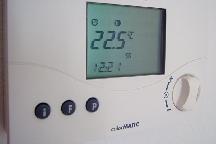 VICKERS ELECTRONICS HAILS THE NEXT GENERATION IN ENERGY MANAGEMENT ...