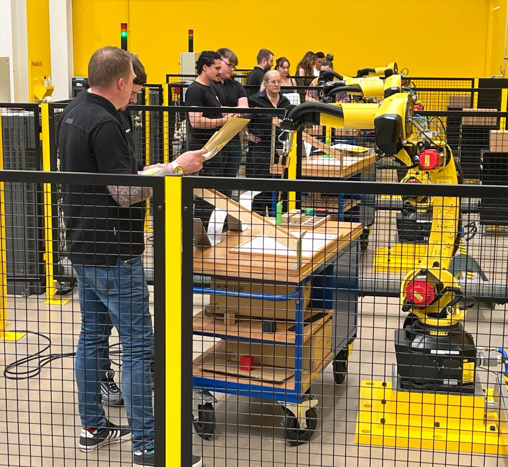 FANUC opens its doors to UK manufacturers for annual automation ...